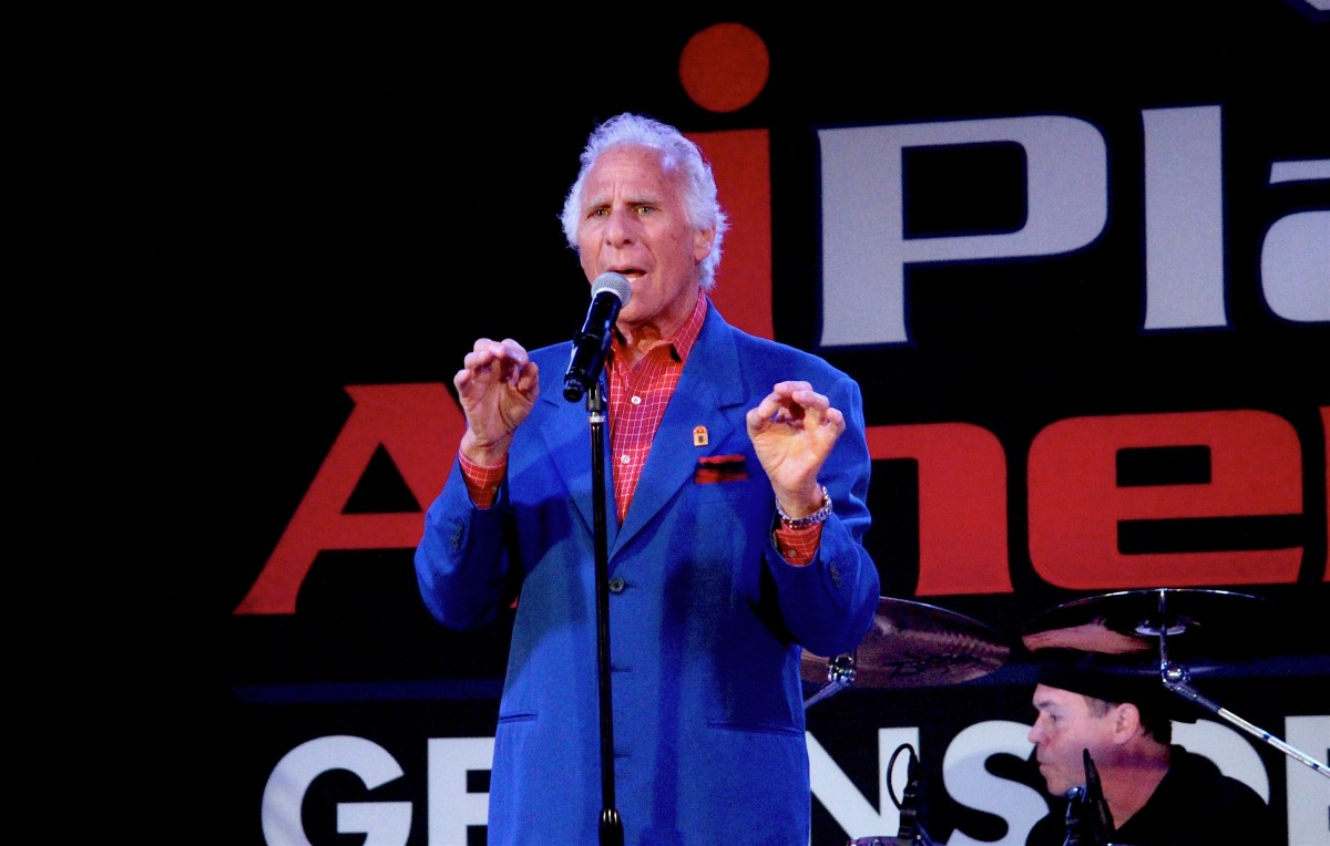 Concert photos: Joey Arminio & “The Family,” Jay Siegel’s Tokens, and ...